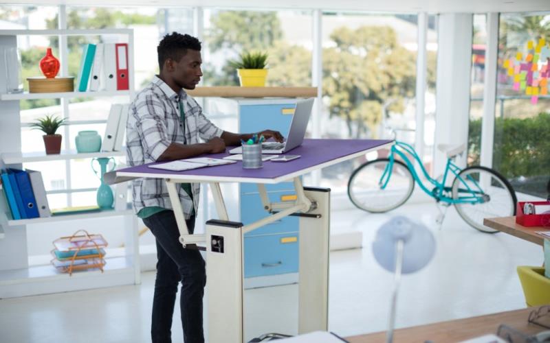 Standing Desks: A Healthier Way to Work and Stay Active